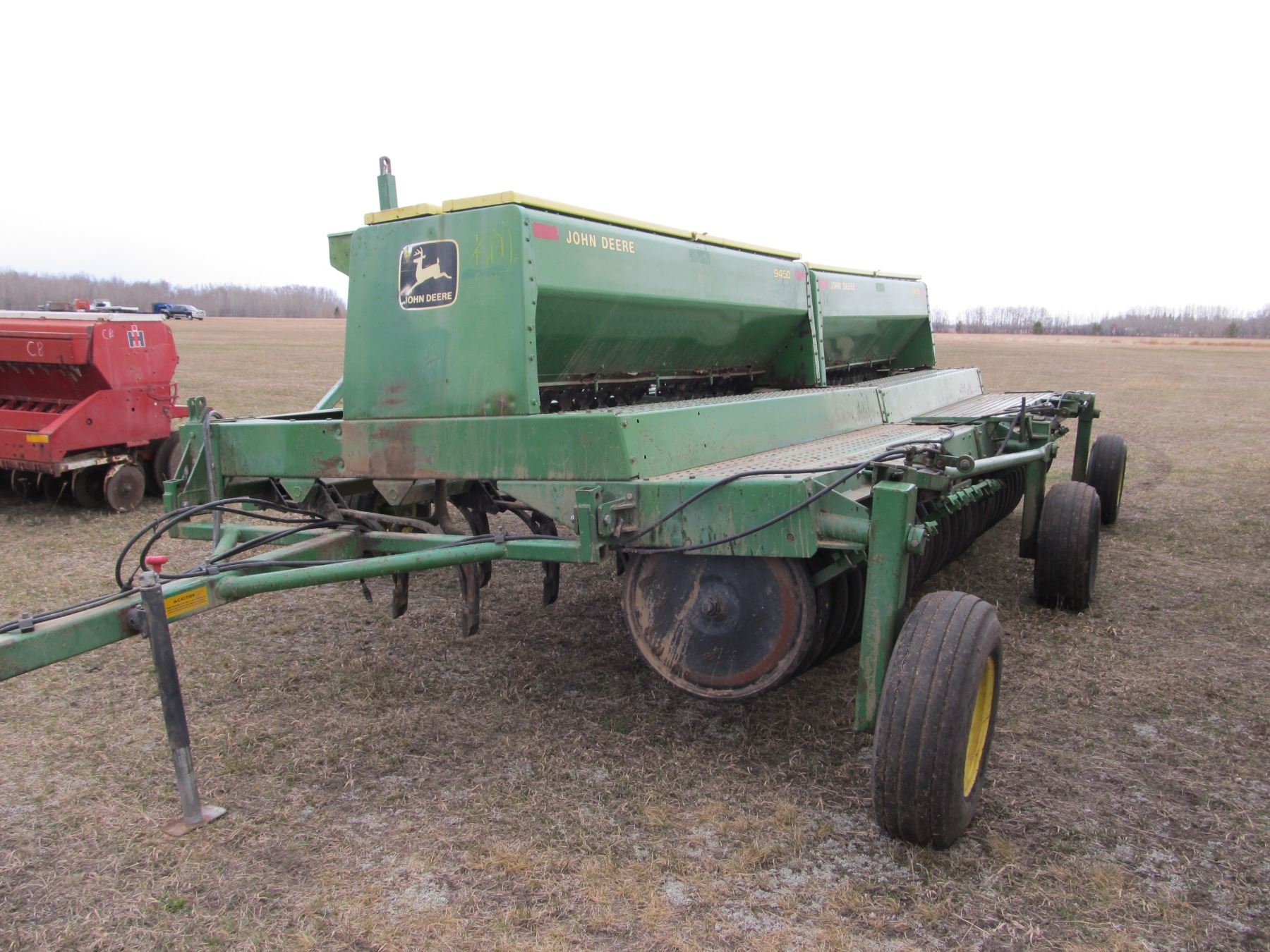 JOHN DEERE 9450 HOE DRILL