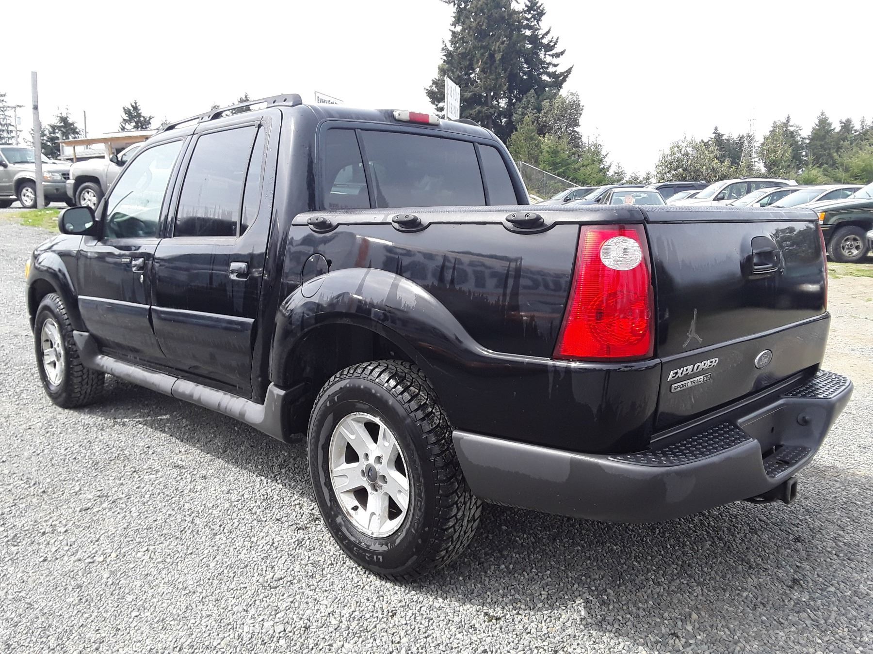 F4 -- 2005 FORD EXPLORER SPORT TRAC , Black , 188171 KM's