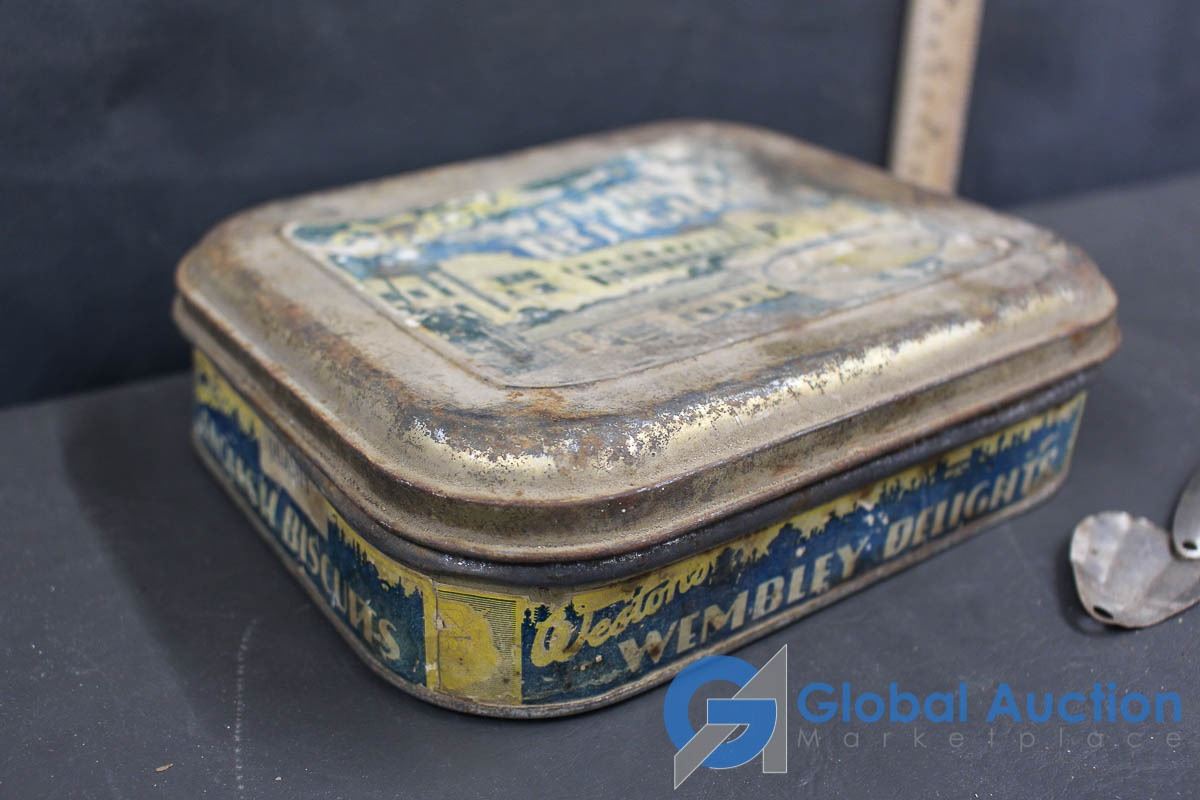 Vintage Tin W/ Fishing Lures