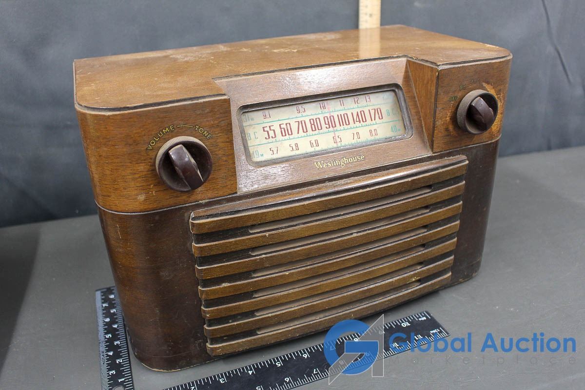 Vintage Westinghouse Radio
