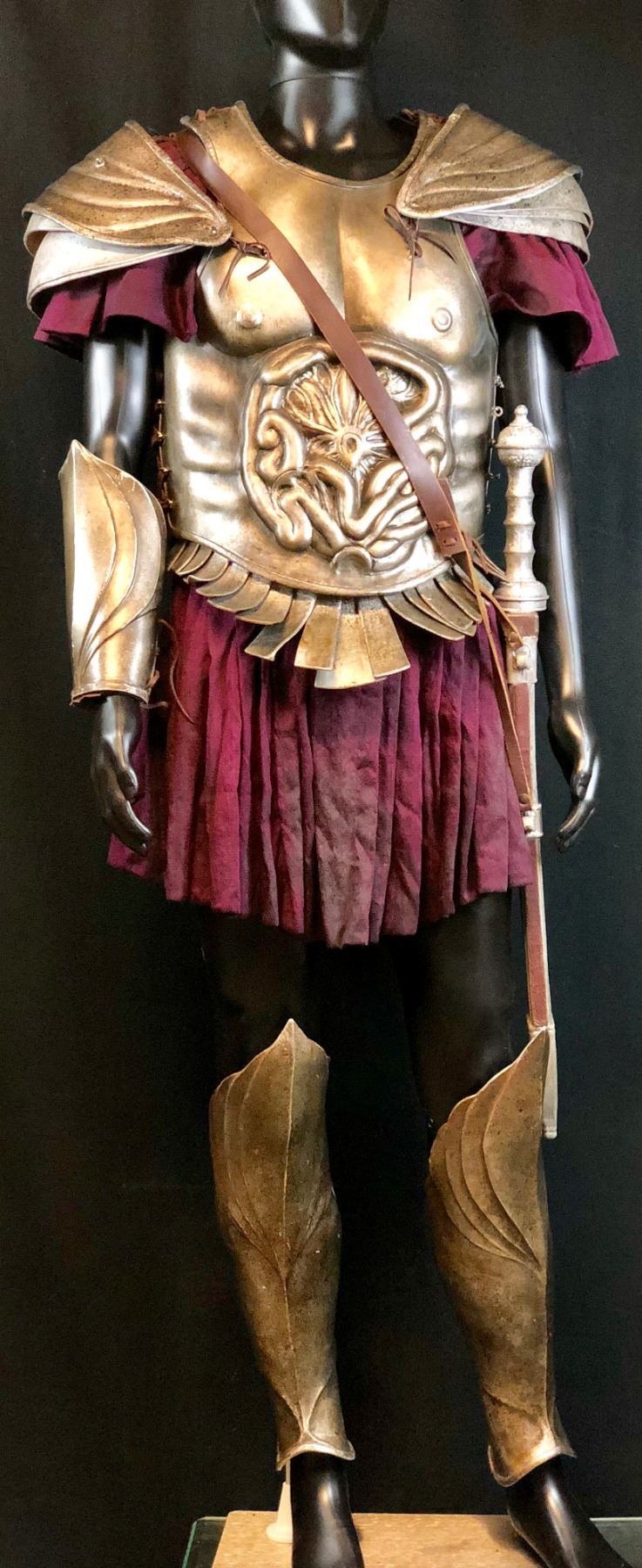 Immortals 2011 Theseus Henry Cavill Costume And Sword