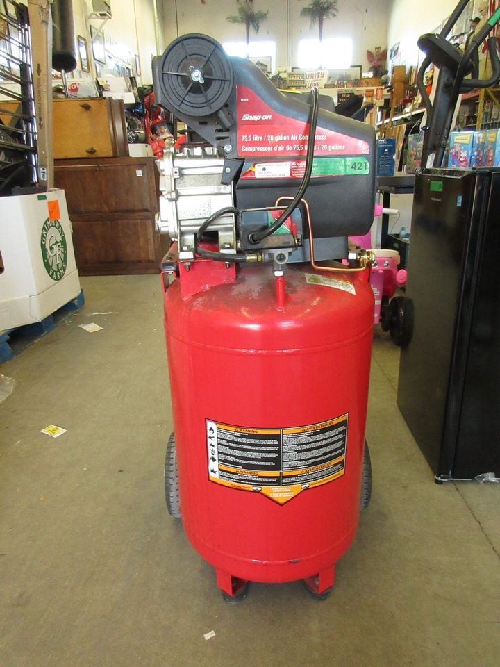 20 Gallon Snap-On Air Compressor