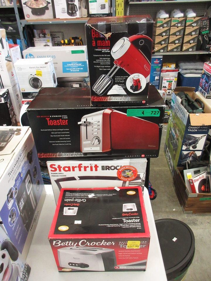 4 Small Kitchen Appliances - Store Returns