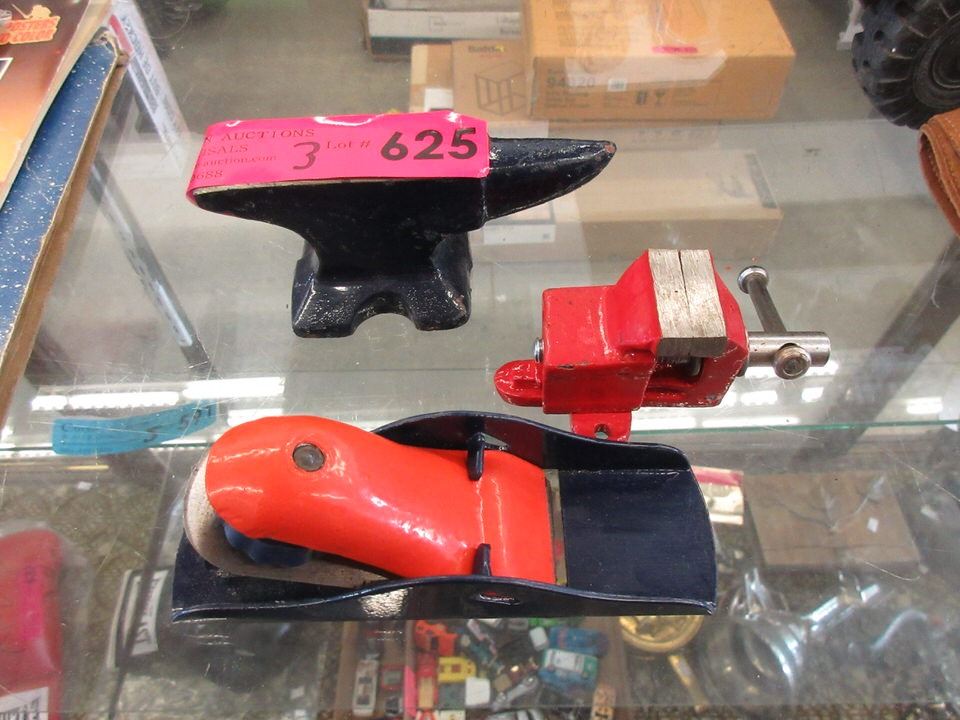 Small Planer & Mini Cast Metal Anvil & Vice
