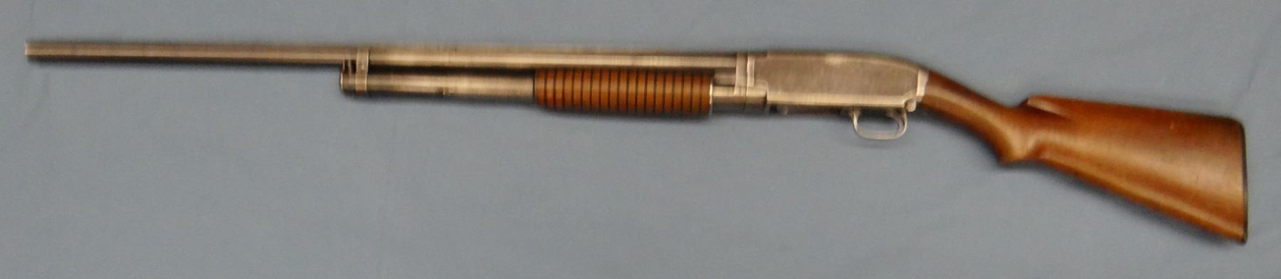 Winchester M1912, 30" solid rib barrel, 1915, 12 GA, s#128434