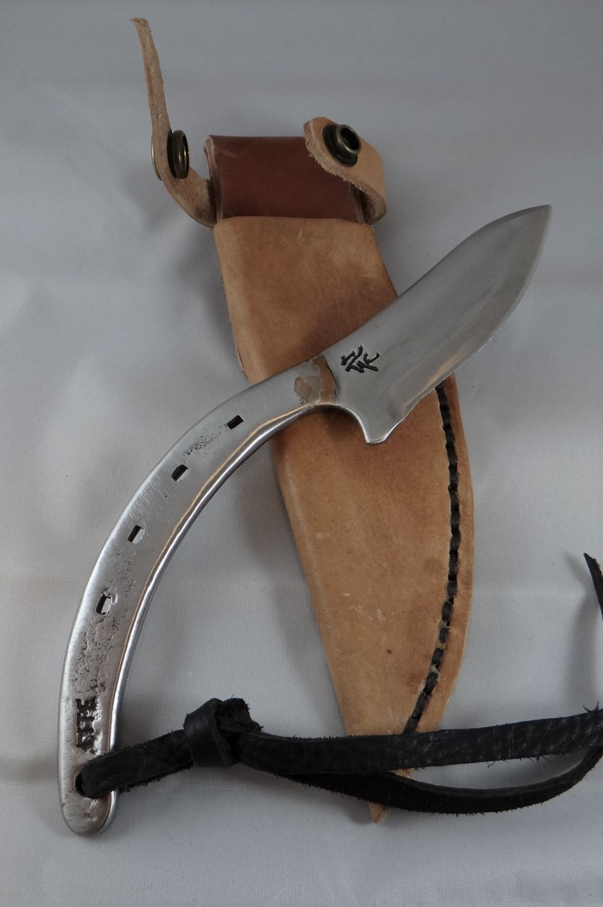 2 Running Wolf knives, horseshoe handle, 3 1/4" blades