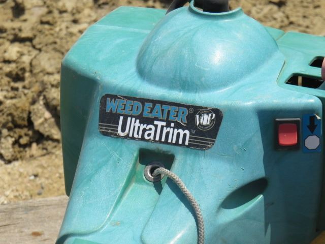 PALLET OF 3 WHIPPER SNIPPERS AND 3 RUBBER TREE SURROUNDS