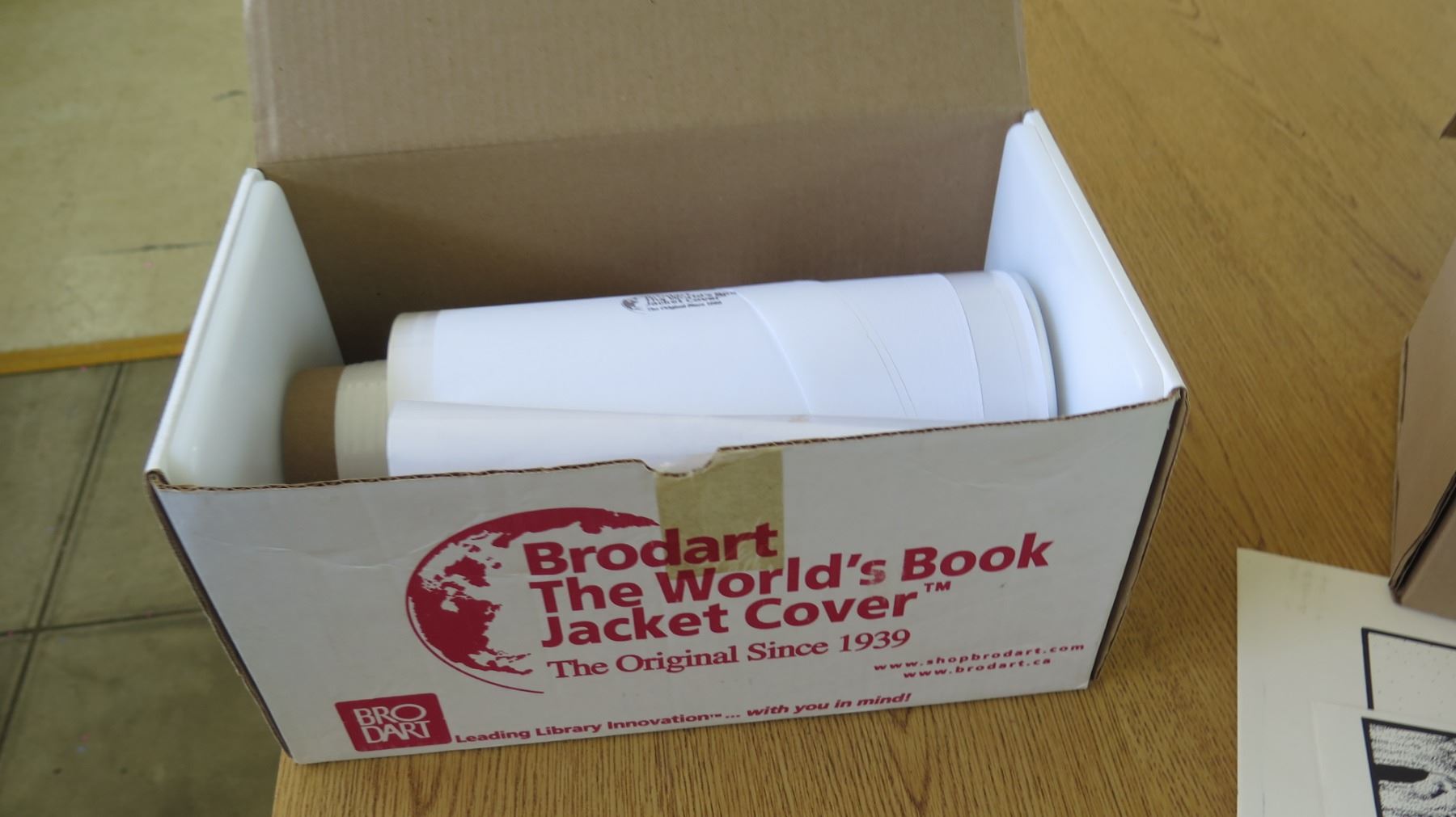 Brodart World Book Jacket Covers Demco Roll RM 402 Brodart World Book Jacket Covers Demco Roll RM 402