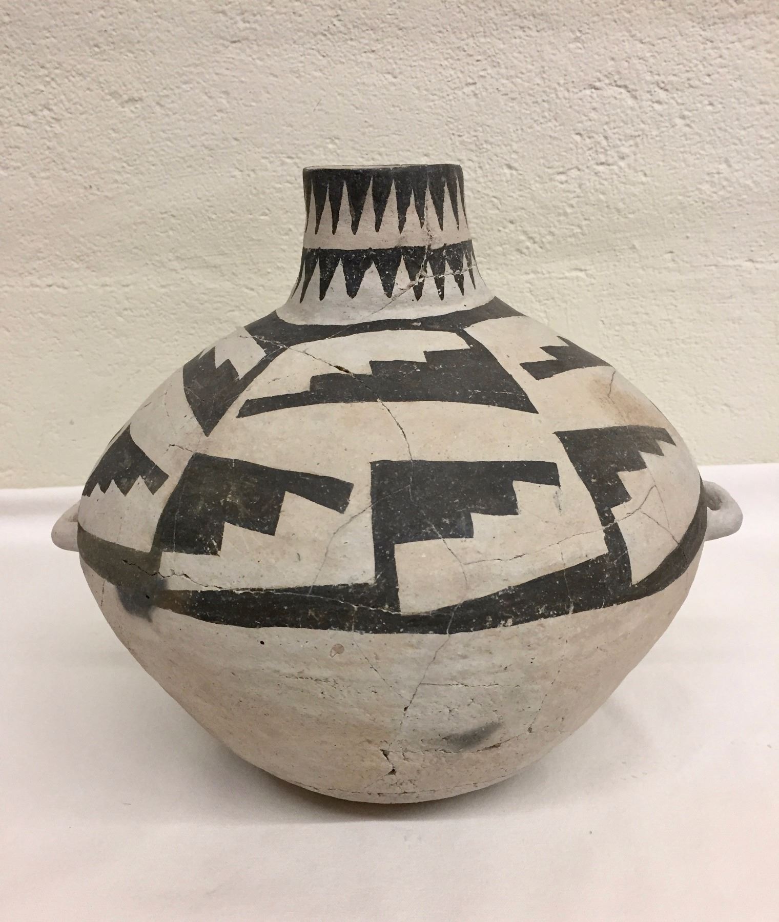 Pueblo II, Mesa Verde Pottery Jar