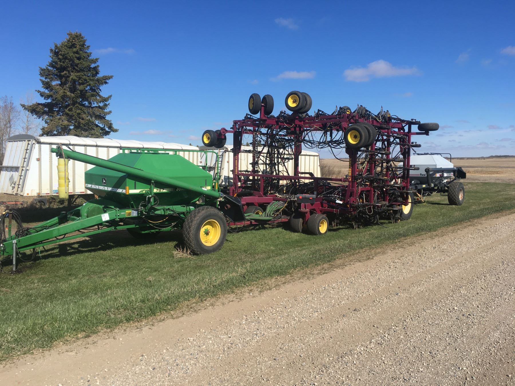Seed Hawk Air Seeder with 787 JD Cart, Flexi Coil 2320 Fertilizer cart