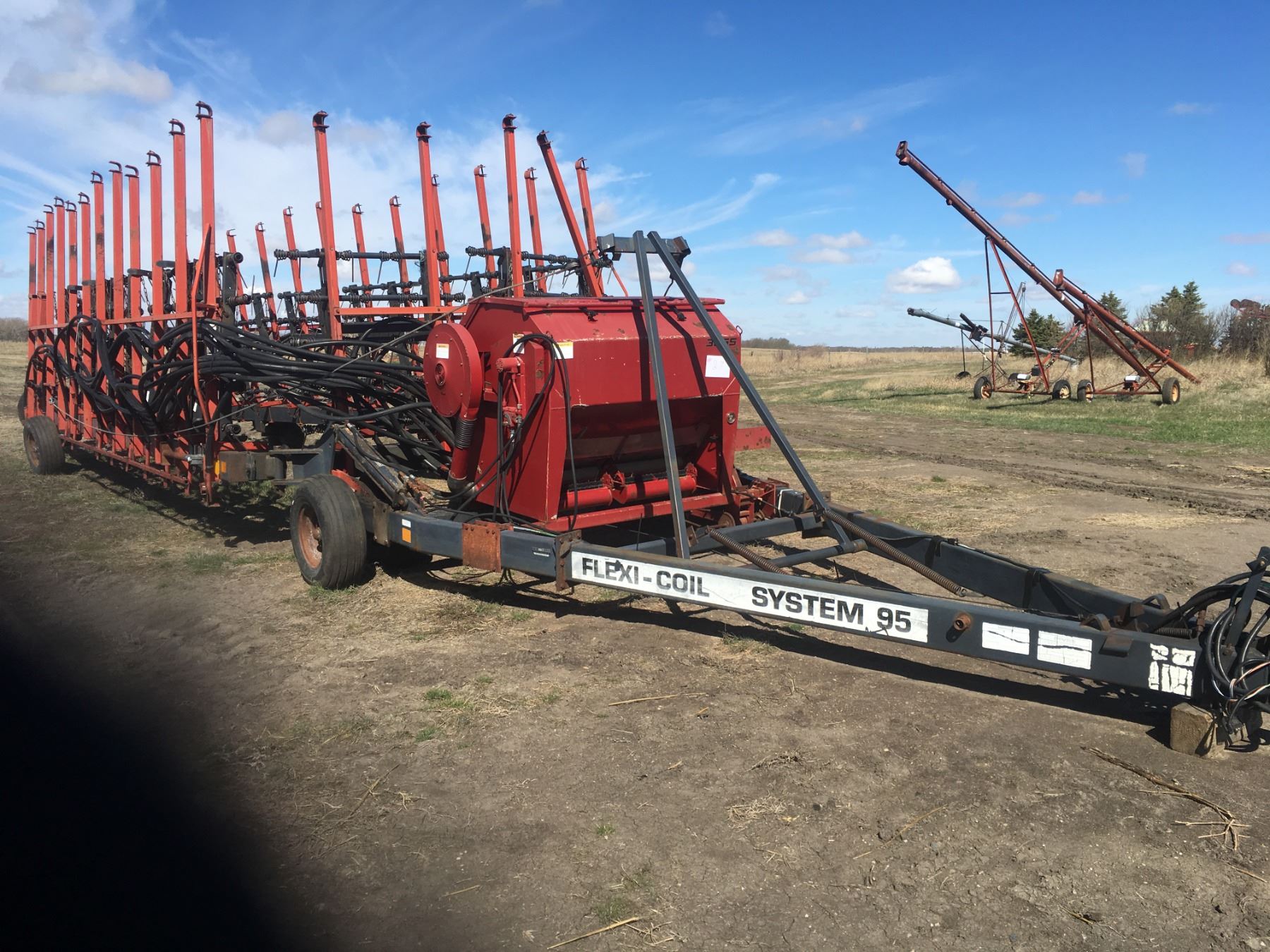 Flexicoil System 95 Harrow with 3255 Valmar Seeder