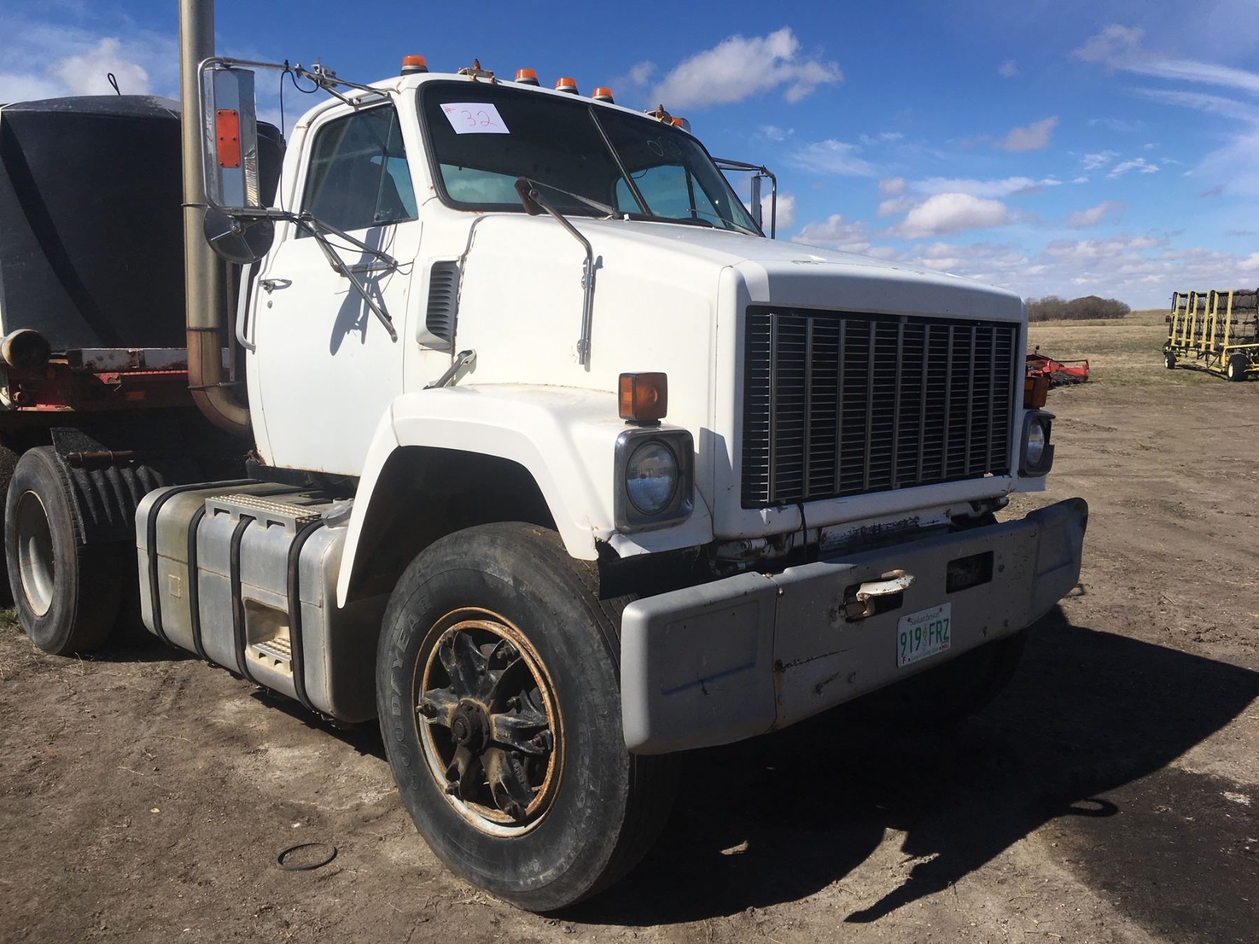 GMC Semi, 1989, VIN 4GTT9C4C3KV800403