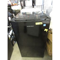 Hamilton Beach Bar Fridge - Store Return
