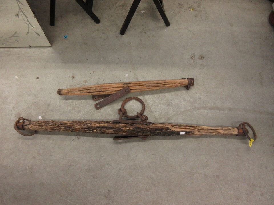 2 Antique Horse/Ox/Mule Single Tree Yokes