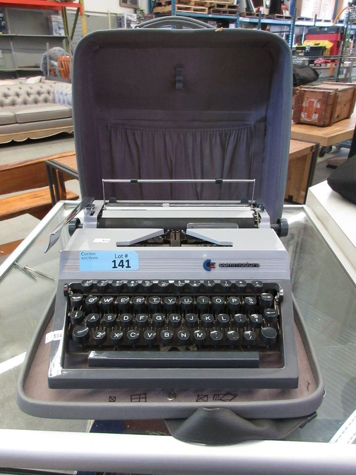 Vintage Commodore Manual Typewriter & Case