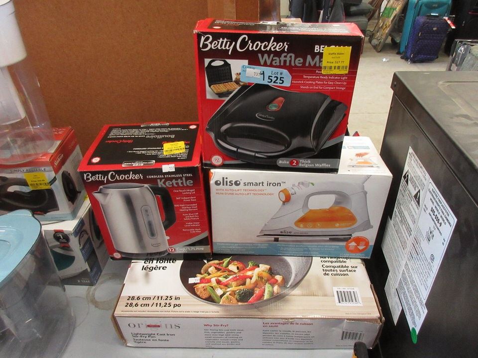 4 Small Kitchen Appliances -Store Return