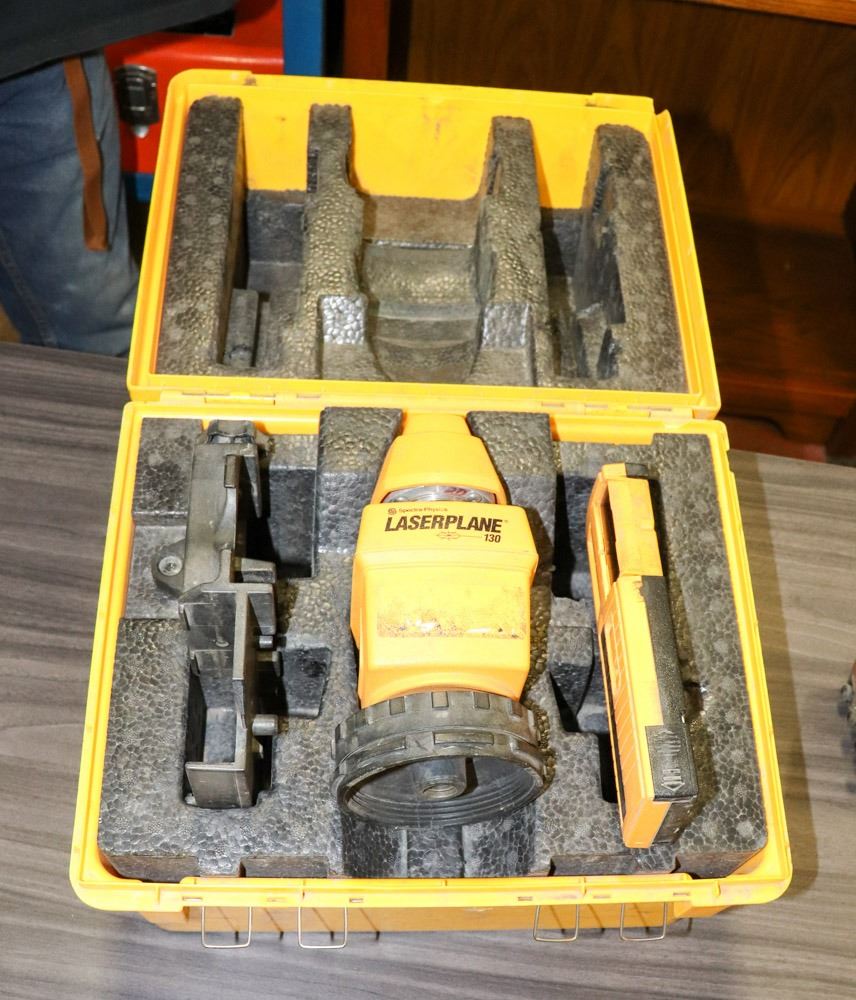 LAZER PLANE LEVELING SYSTEM