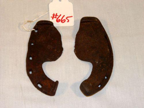 PAIR OF 18TH C HAND WROUGHT OXEN SHOES, IN AS-FOU