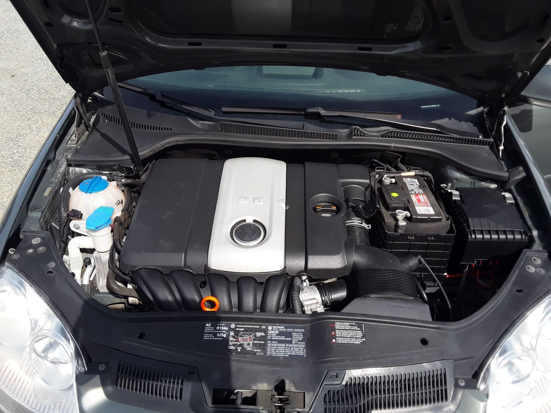 D3 -- 2007 VW RABBIT , Green , 273895 KM's