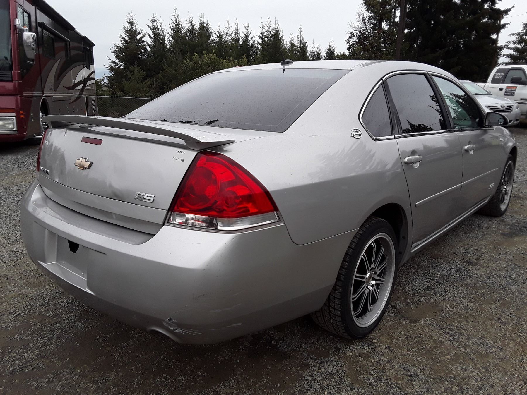 M5 -- 2006 CHEVROLET IMPALA SS , Silver , 217128 KM's