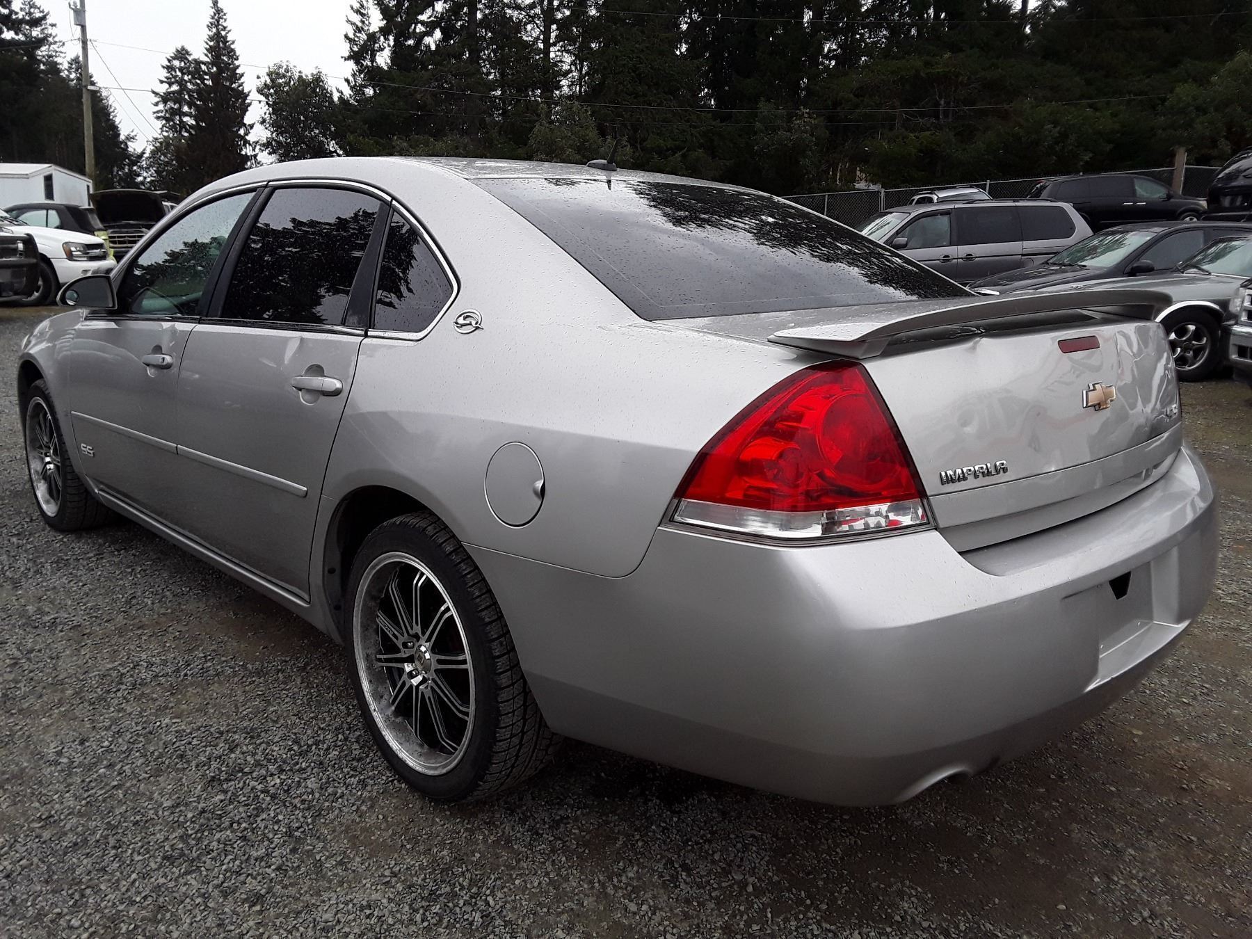 M5 -- 2006 CHEVROLET IMPALA SS , Silver , 217128 KM's