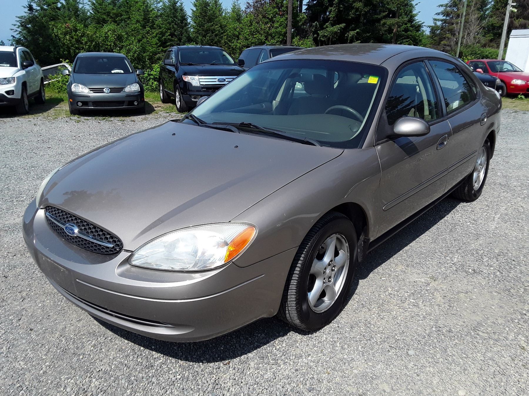 L3 -- 2002 FORD TAURUS , Brown , 176092 KM's