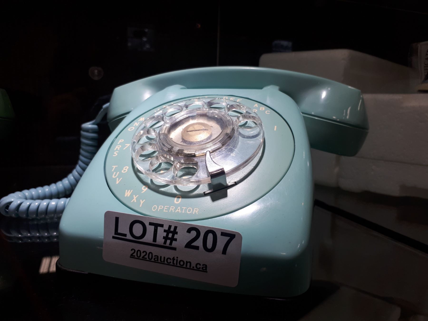 LIGHT BLUE VINTAGE ROTARY PHONE
