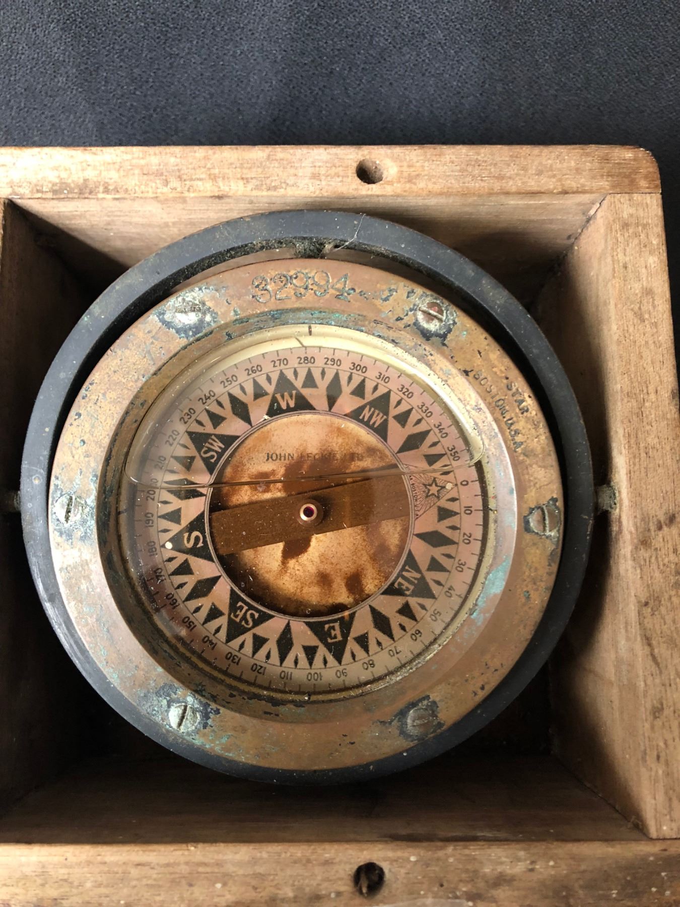 ANTIQUE BRASS NAUTICAL WATER COMPASS (1920'S) JOHN LECKIE LTD.