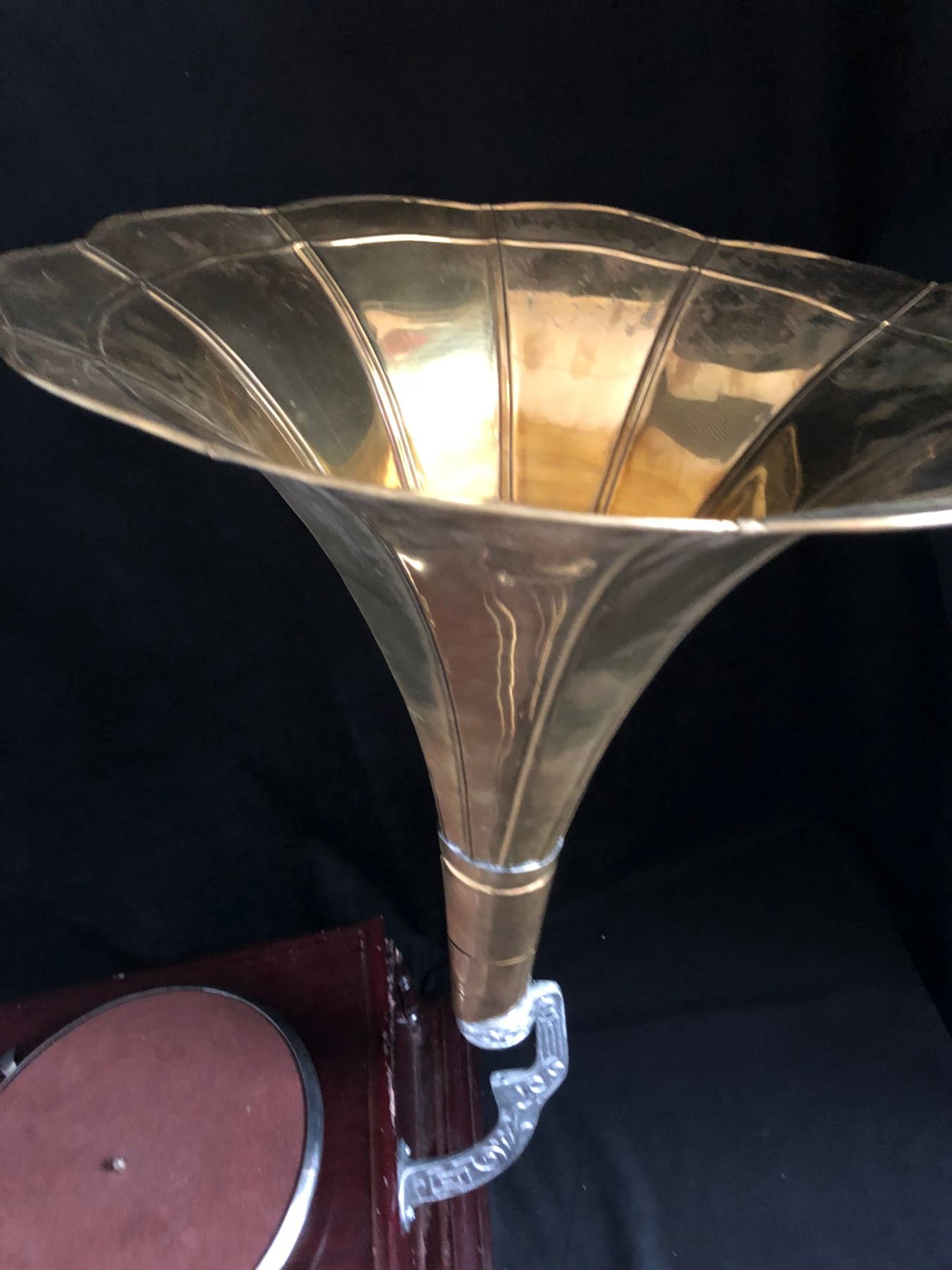 ANTIQUE GRAMAPHONE (THE GRAMAPHONE COMPANY)