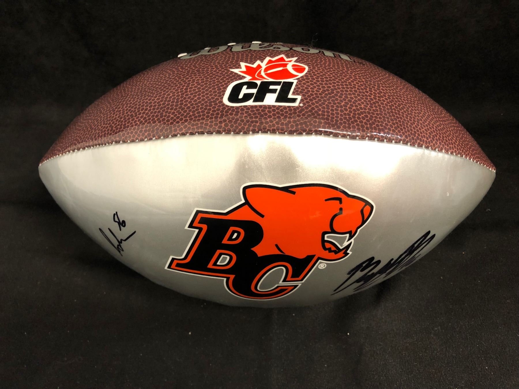 MULTI SIGNED BC LIONS FOOTBALL (TRAVIS LULAY/ JONATHAN JENNINGS...)
