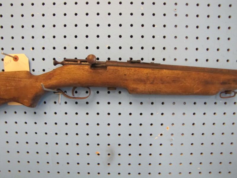 g154...Cooey model 75 bolt action single shot .22 VERY RUSTY SOLD AS IS