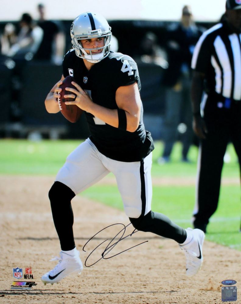 Derek Carr Signed Raiders 16x20 Photo (TriStar Hologram)