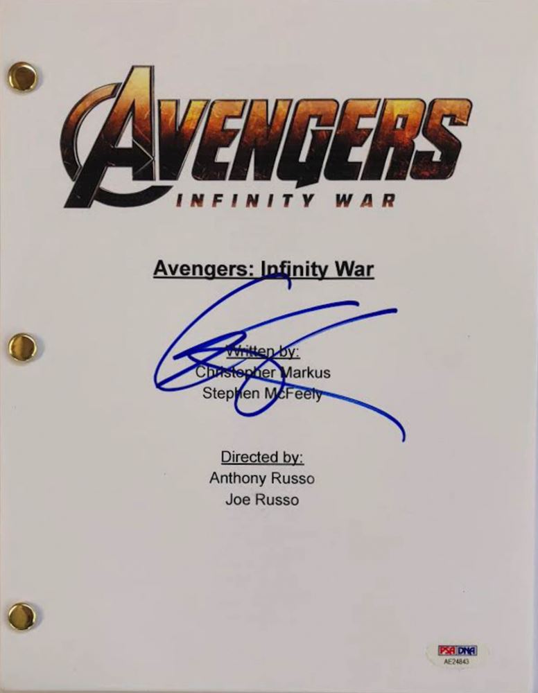 Chris Hemsworth Signed "Avengers: Infinity War" Full Movie Script (PSA COA)