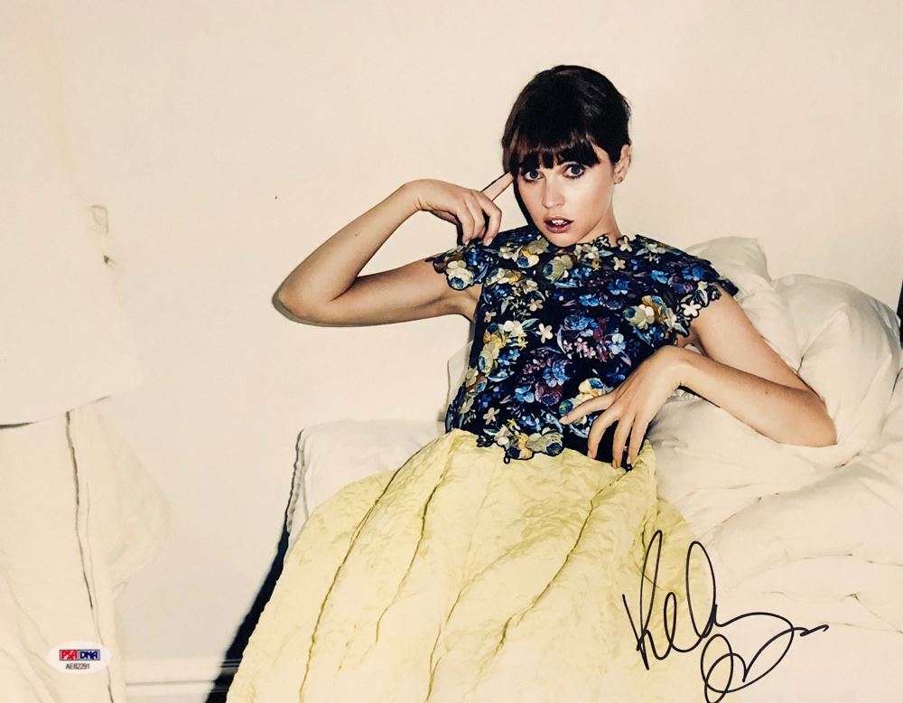 Felicity Jones Signed 11x14 Photo (PSA COA)