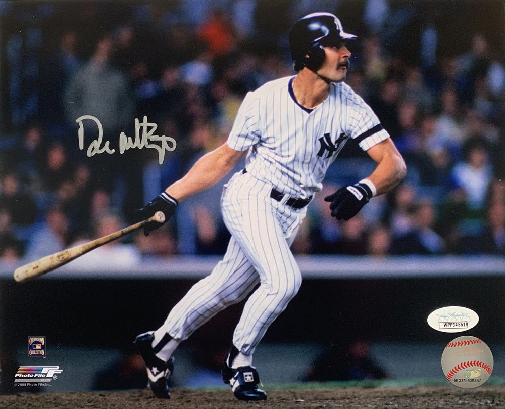 Don Mattingly Signed New York Yankees 8x10 Photo (JSA COA)