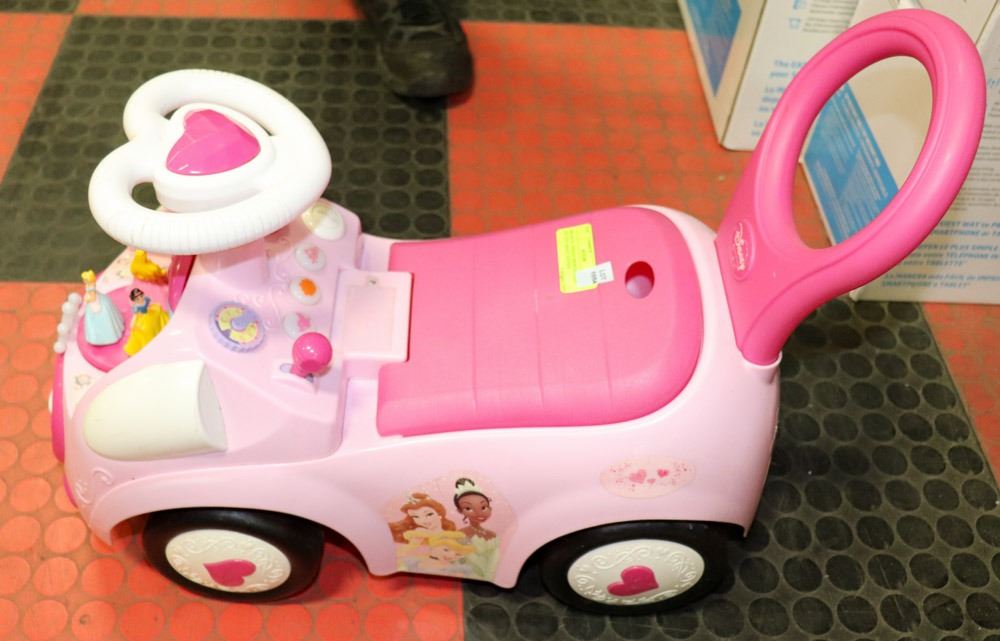 MAGICAL DISNEY PRINCESS RIDE ON TOY. MANY SOUNDS