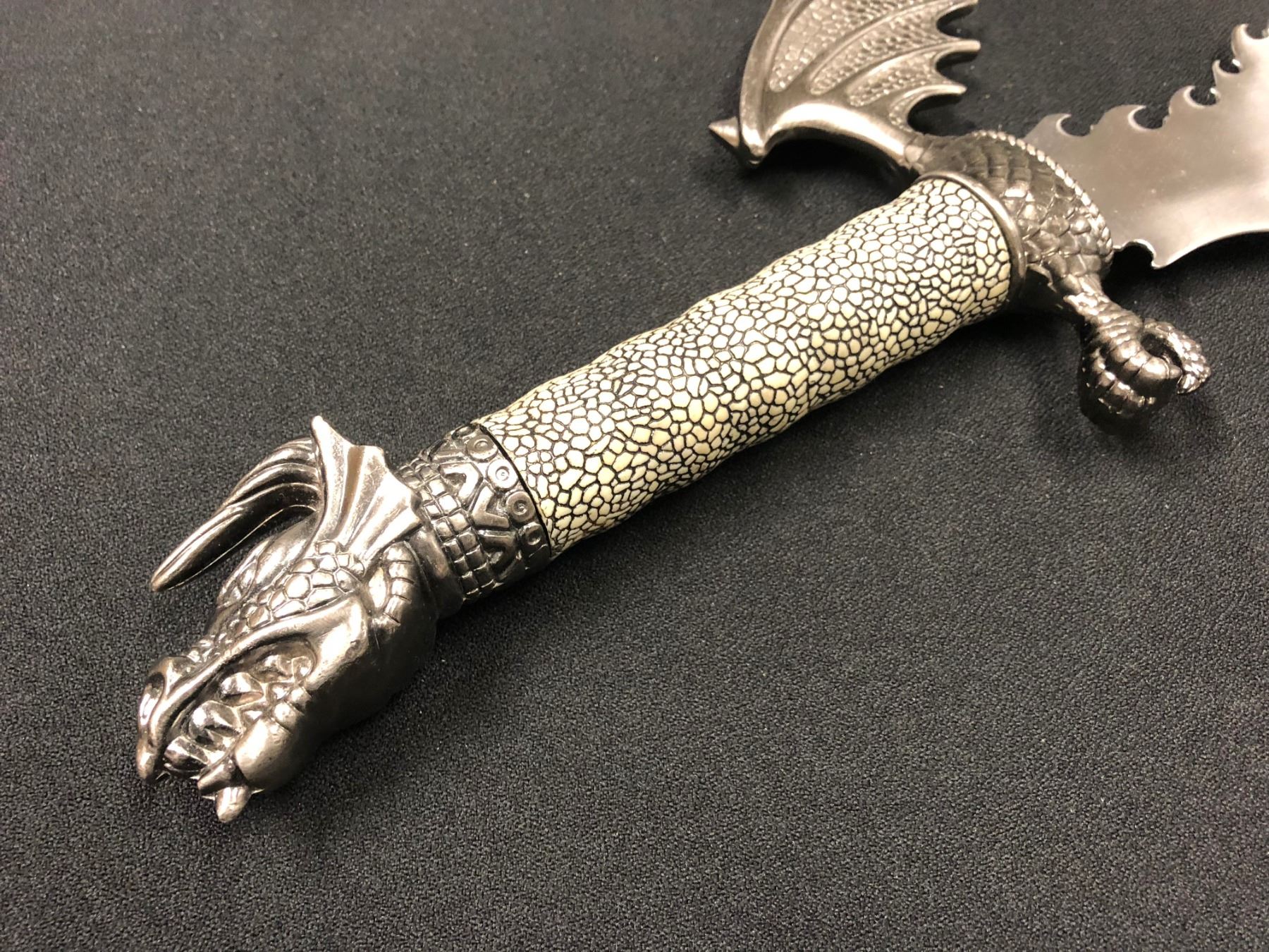 MEDIEVAL FANTASY KNIFE