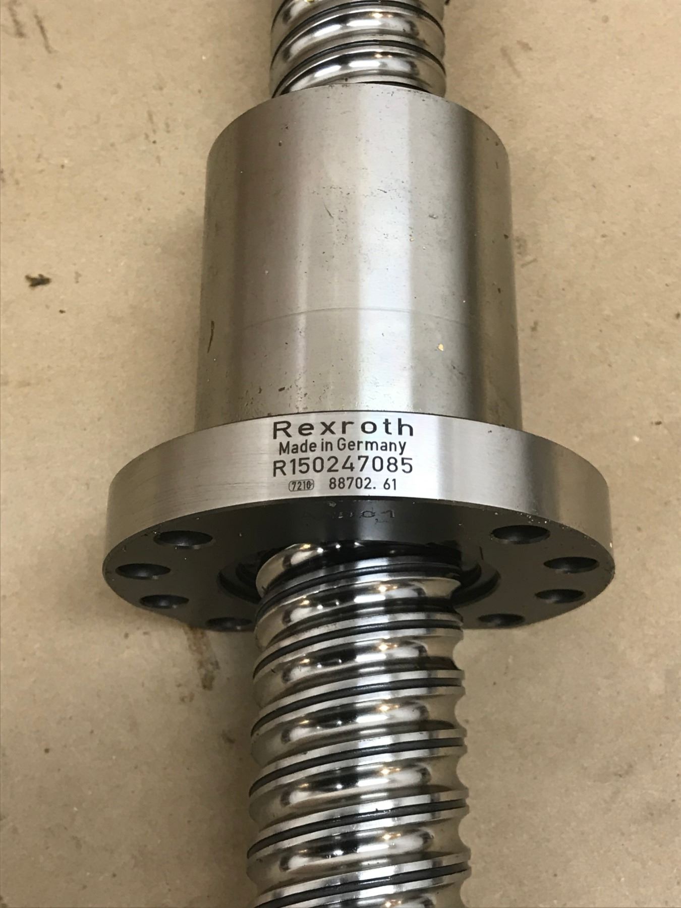 REXROTH R15104C975 40X20RX6 BALL SCREW REXROTH R15104C975 40X20RX6 BALL SCREW