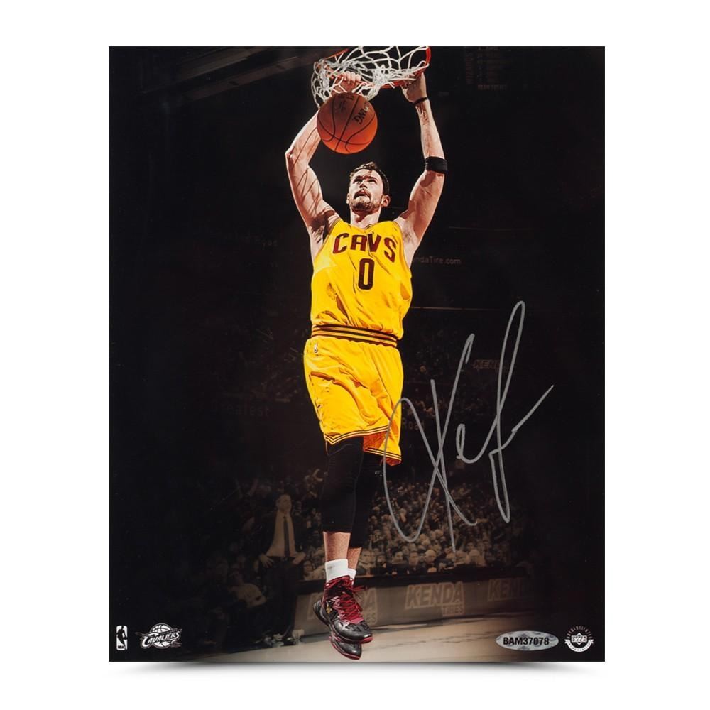 Kevin Love Signed Cavaliers Two-Handed Slam 8x10 Photo (UDA COA)