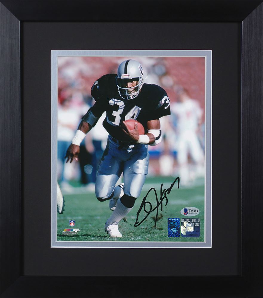 Bo Jackson Signed Raiders 13.75x15.5 Custom Framed Photo Display ...