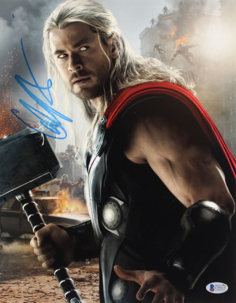Chris Hemsworth Signed "Thor" 11x14 Photo (Beckett COA)