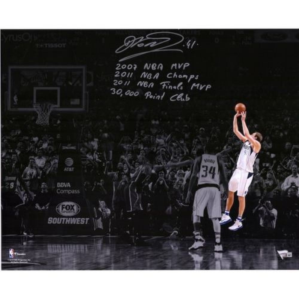 Dirk Nowitzki Signed LE Mavericks 16x20 Photo With Multiple ...