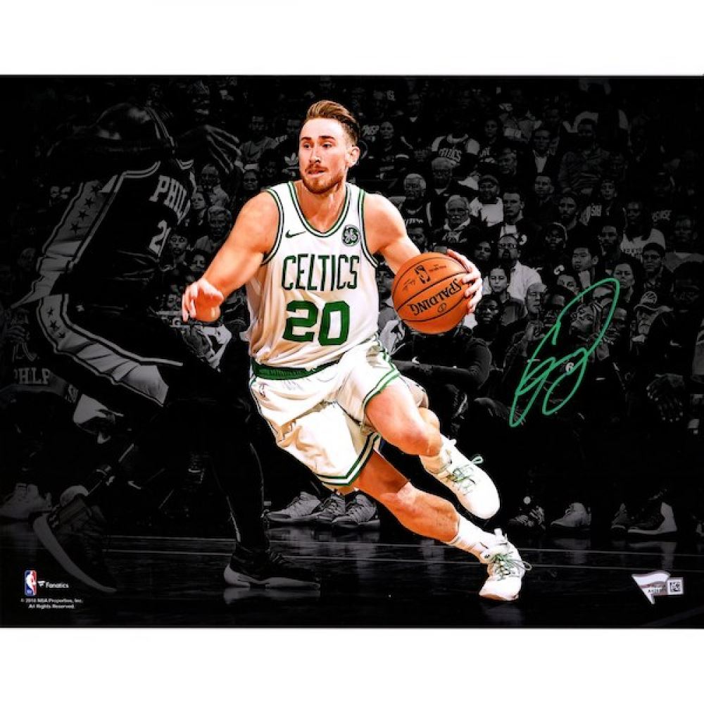 Gordon Hayward Signed Celtics 11x14 Photo (Fanatics Hologram)