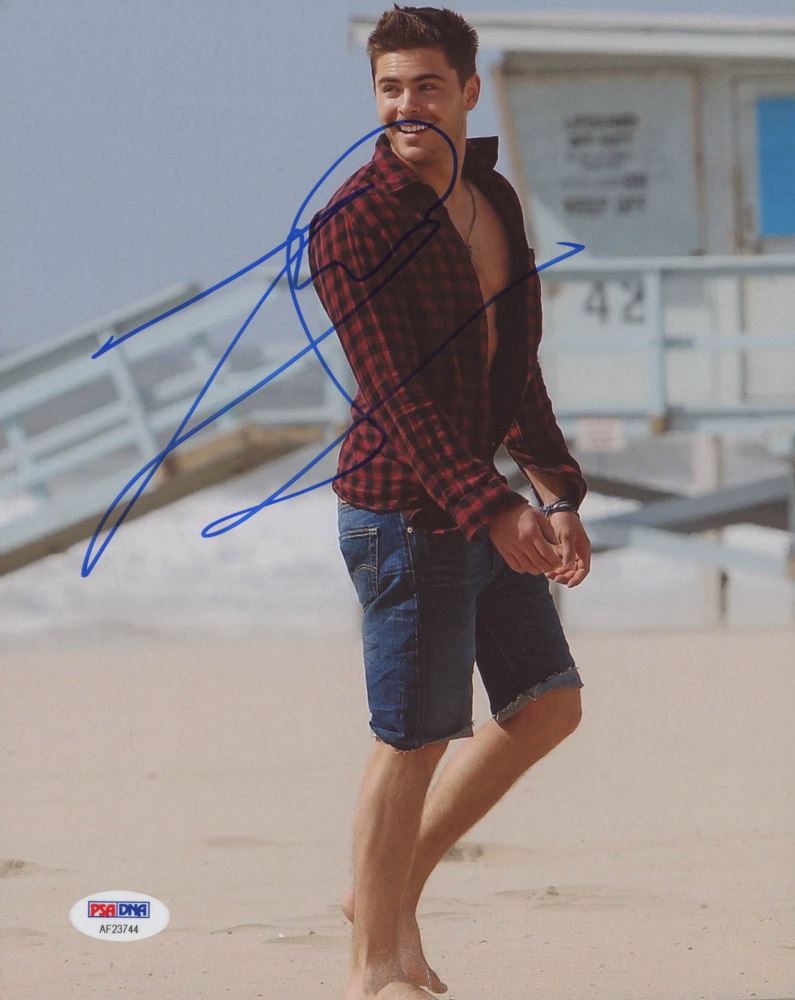 Zac Efron Signed 8x10 Photo (PSA COA)