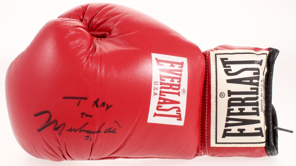 Muhammad Ali Signed Everlast Boxing Glove (JSA LOA)