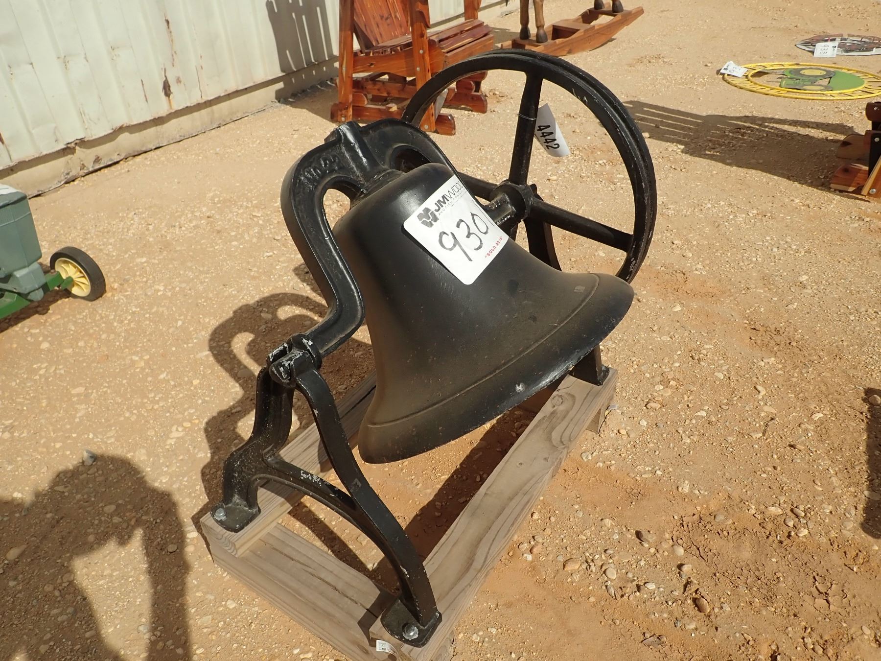 DINNER BELL (C6) - J.M. Wood Auction Company, Inc.