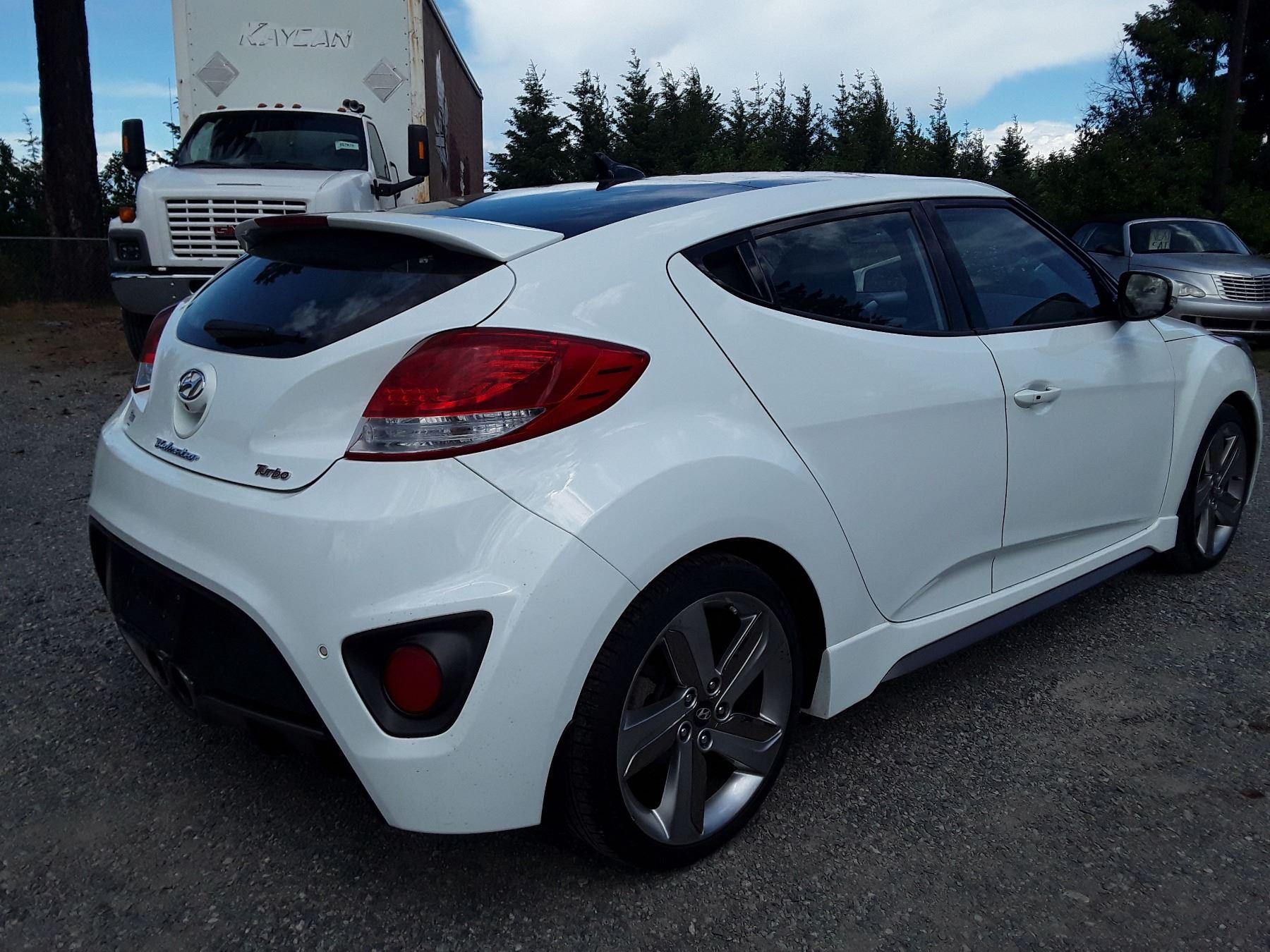C6A -- 2013 HYUNDAI VELOSTER TURBO , White , 172583 KM's
