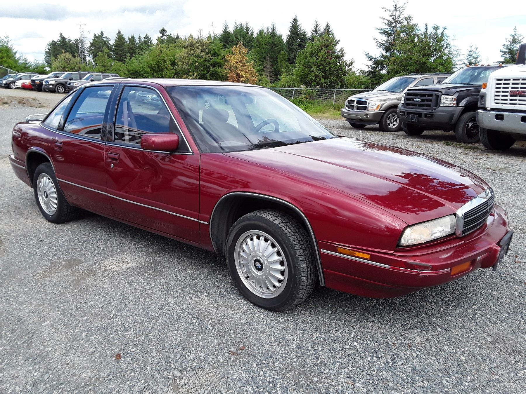 A1 -- 1994 BUICK REGAL , Red , 282640 KM's "No Reserve"