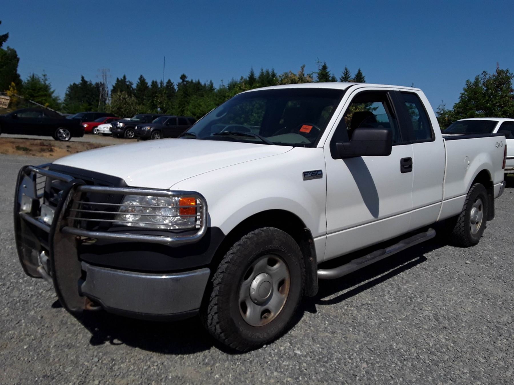 E1 -- 2008 FORD F150 EXT CAB 4X4 , White , 150803 KM's