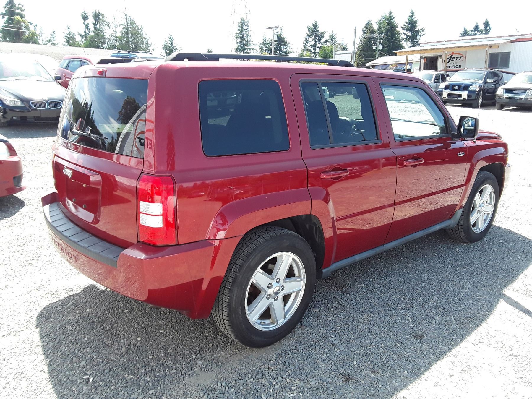 E5 -- 2010 JEEP PATRIOT SPORT , Red , 127153 KM's